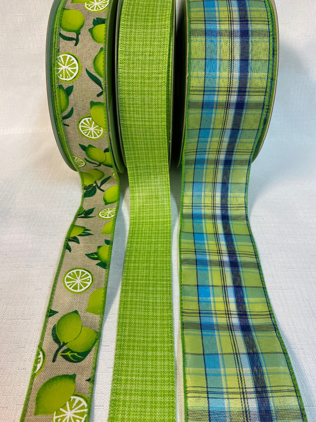 Natural Lime Citrus Fruit With Matching Plaid Bundle, Set of 3 Wired ...