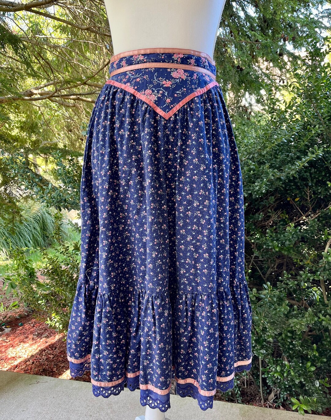 Jessica Gunnies Sax Skirt Pink Flowers Scalloped Hem 25 Waist - Etsy