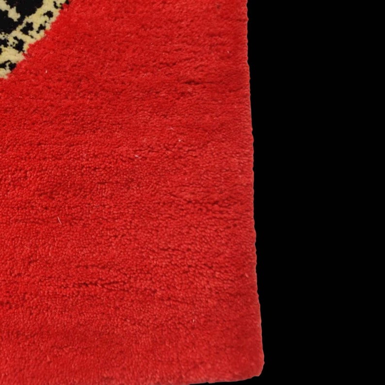 Luxury Snake Handtufted Rug, All Cut Rug, Red Snake Rug, Woolen Rugs ...