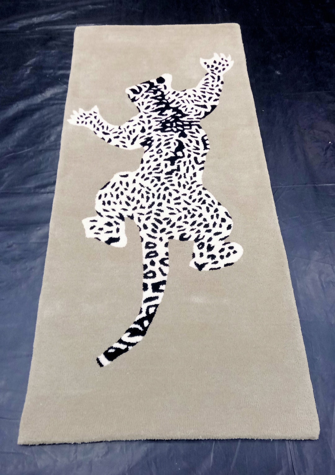 Leopard Runner Rug,luxury Leopard Runner Rug,hand Tufted Rug.leopard ...