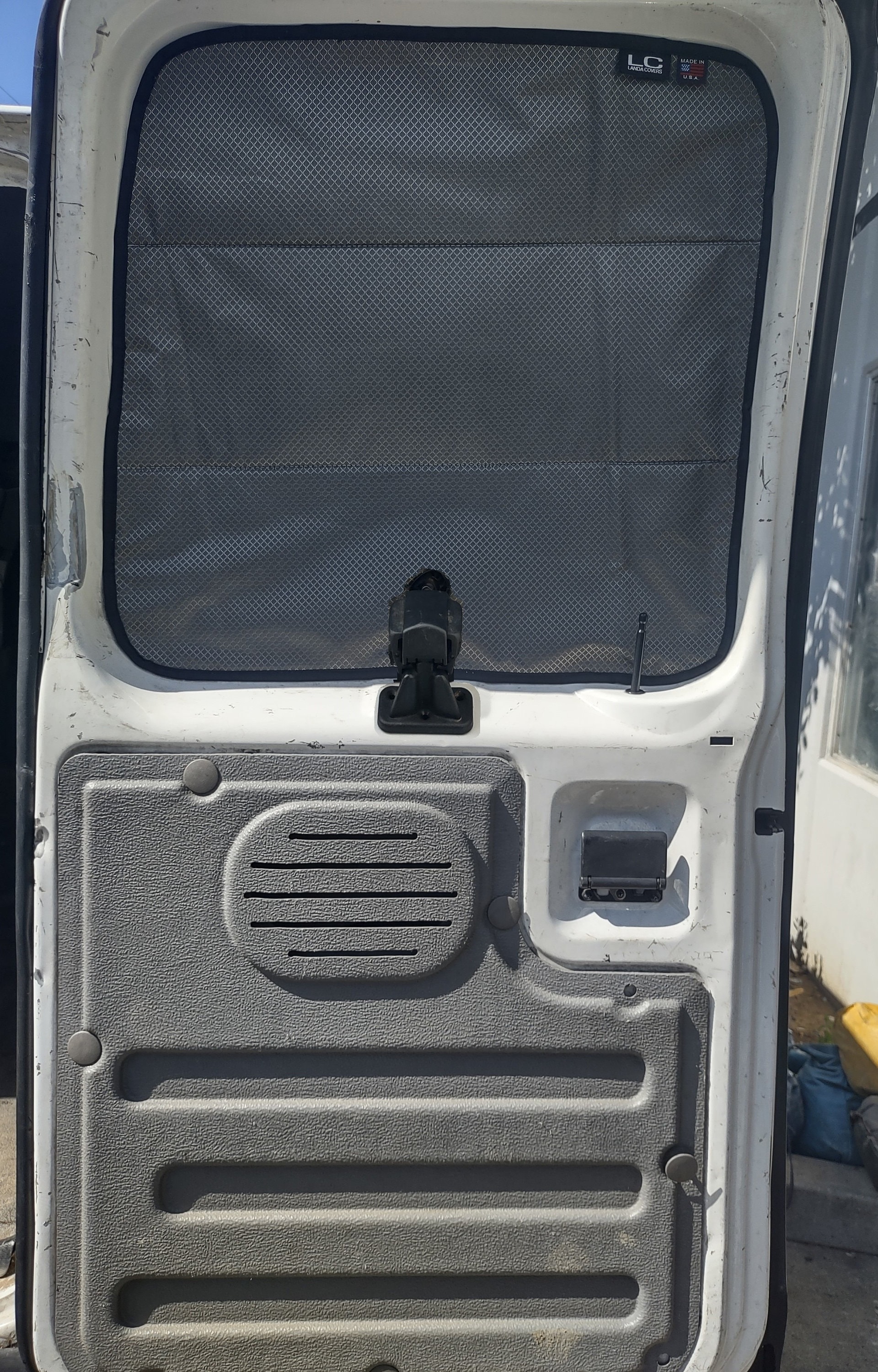 1998 2016 Ford Econoline Insulated Rear Door Magnetic Pop Out Window ...