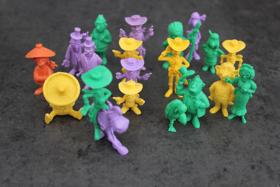 20 Lucky Luke Figures Comic Heroes Comic Characters Dargaud Monty Dolls ...
