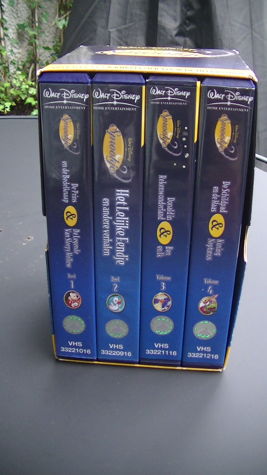 Disney Video Box With 4 VHS Tapes Disney Classics Sleepy Hollow Donald ...