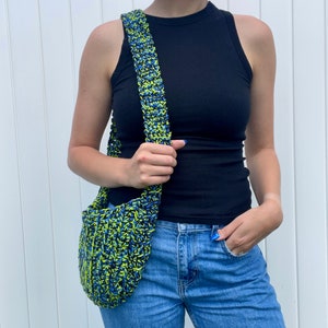 Crochet Pattern // Crochet Crescent Bag - Etsy