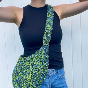Crochet Pattern // Crochet Crescent Bag - Etsy