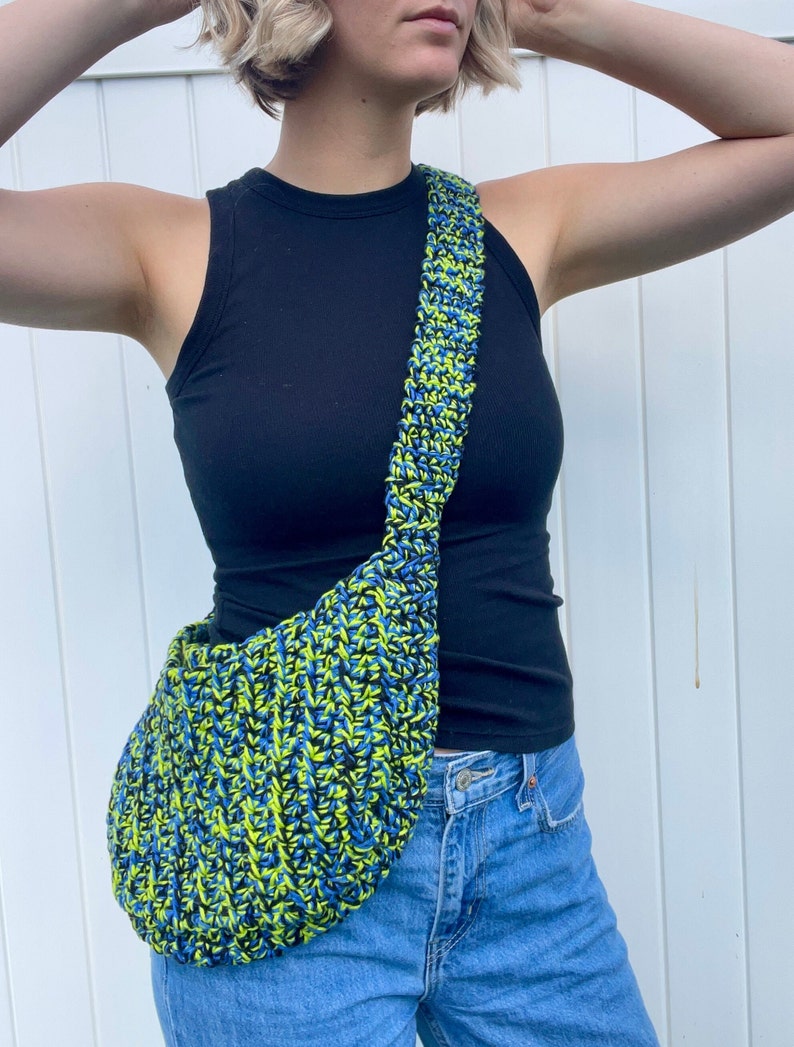 Crochet Pattern // Crochet Crescent Bag - Etsy