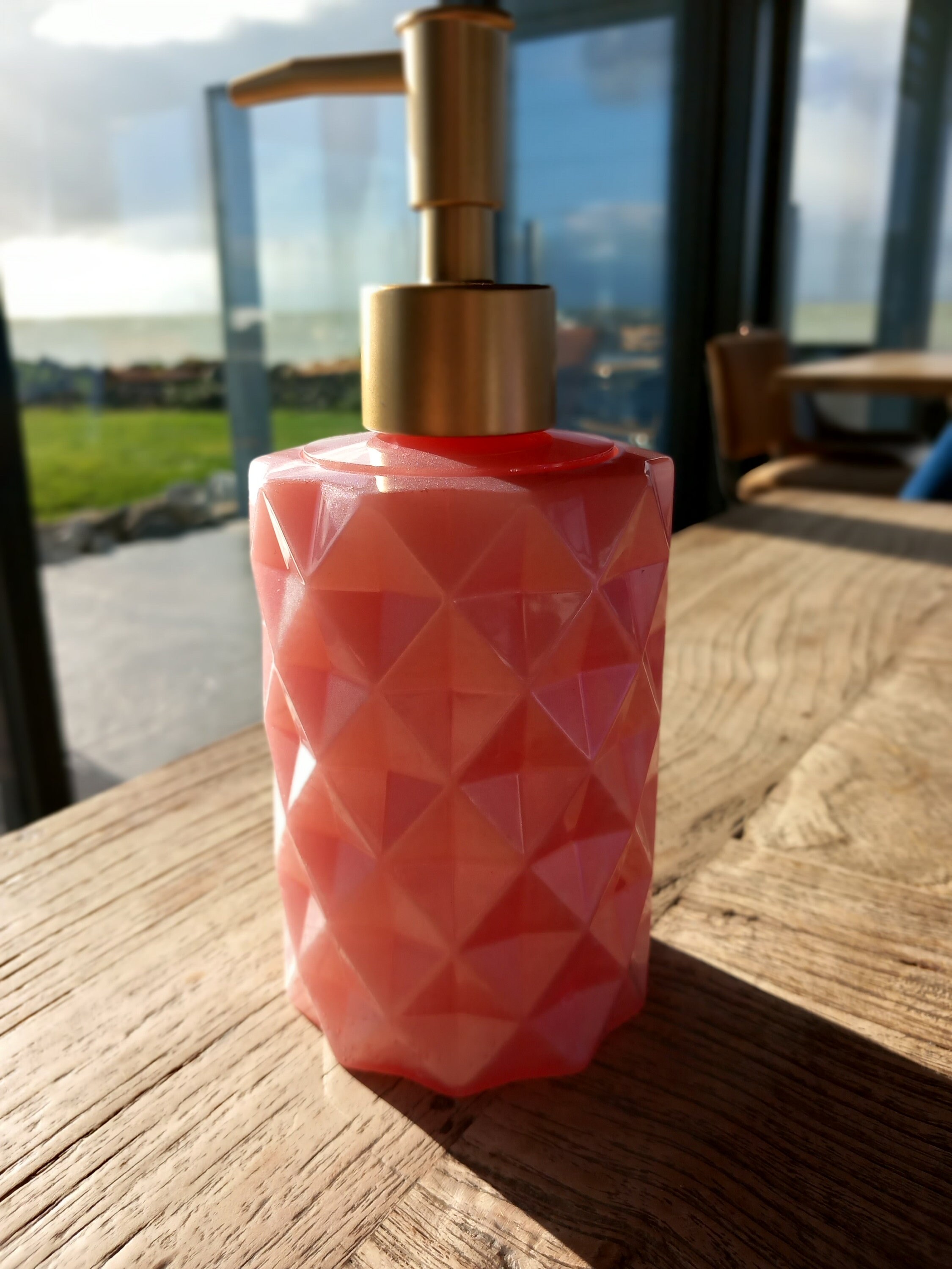 Elegant Pink Luxury Soap Dispenser | Bathroom Accessory Luxurious Soap ...
