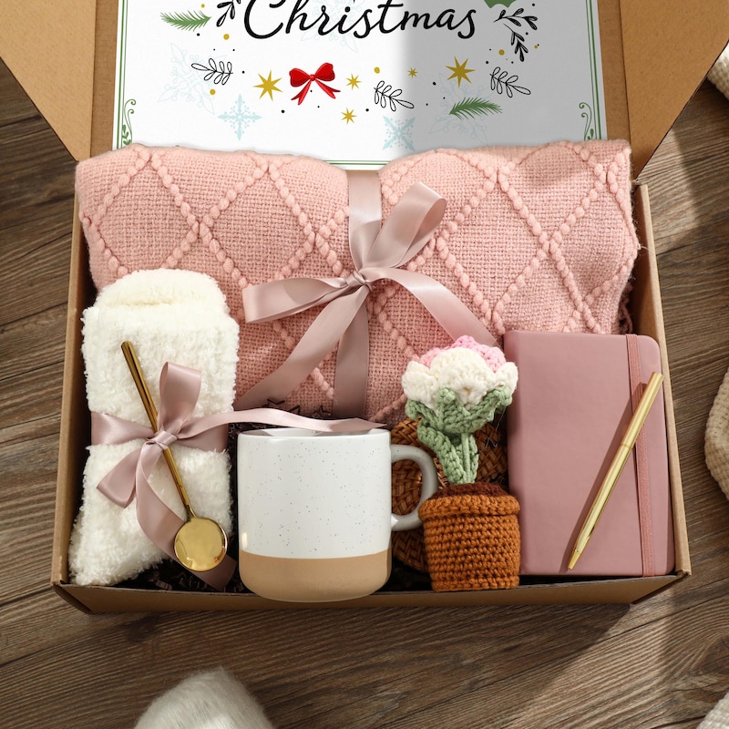 Womens Gift Box Cozy - 60+ Gift Ideas for 2026