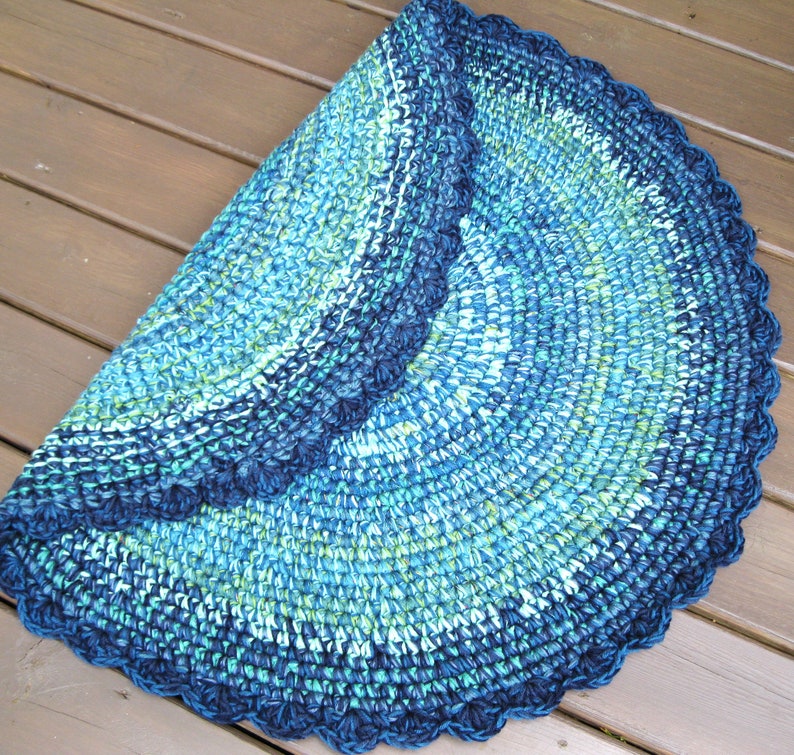 Round Rag Rug Handmade Crochet Teal Blues 38 Scalloped Edging Acrylic ...