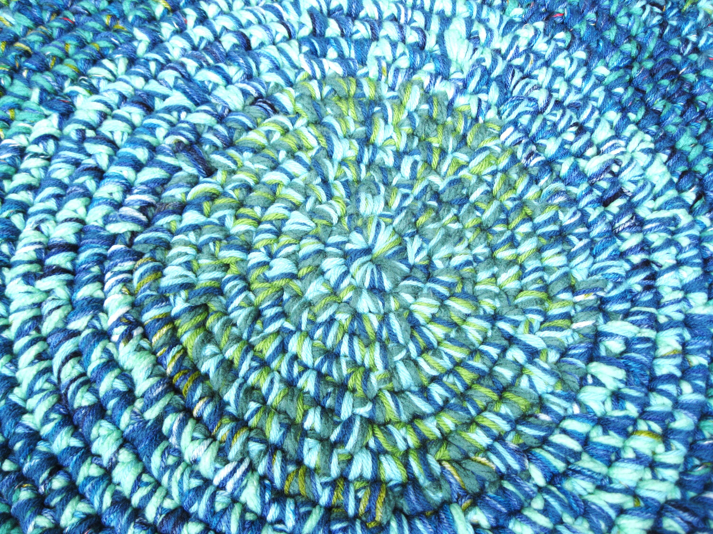 Round Rag Rug Handmade Crochet Teal Blues 38 Scalloped Edging Acrylic ...