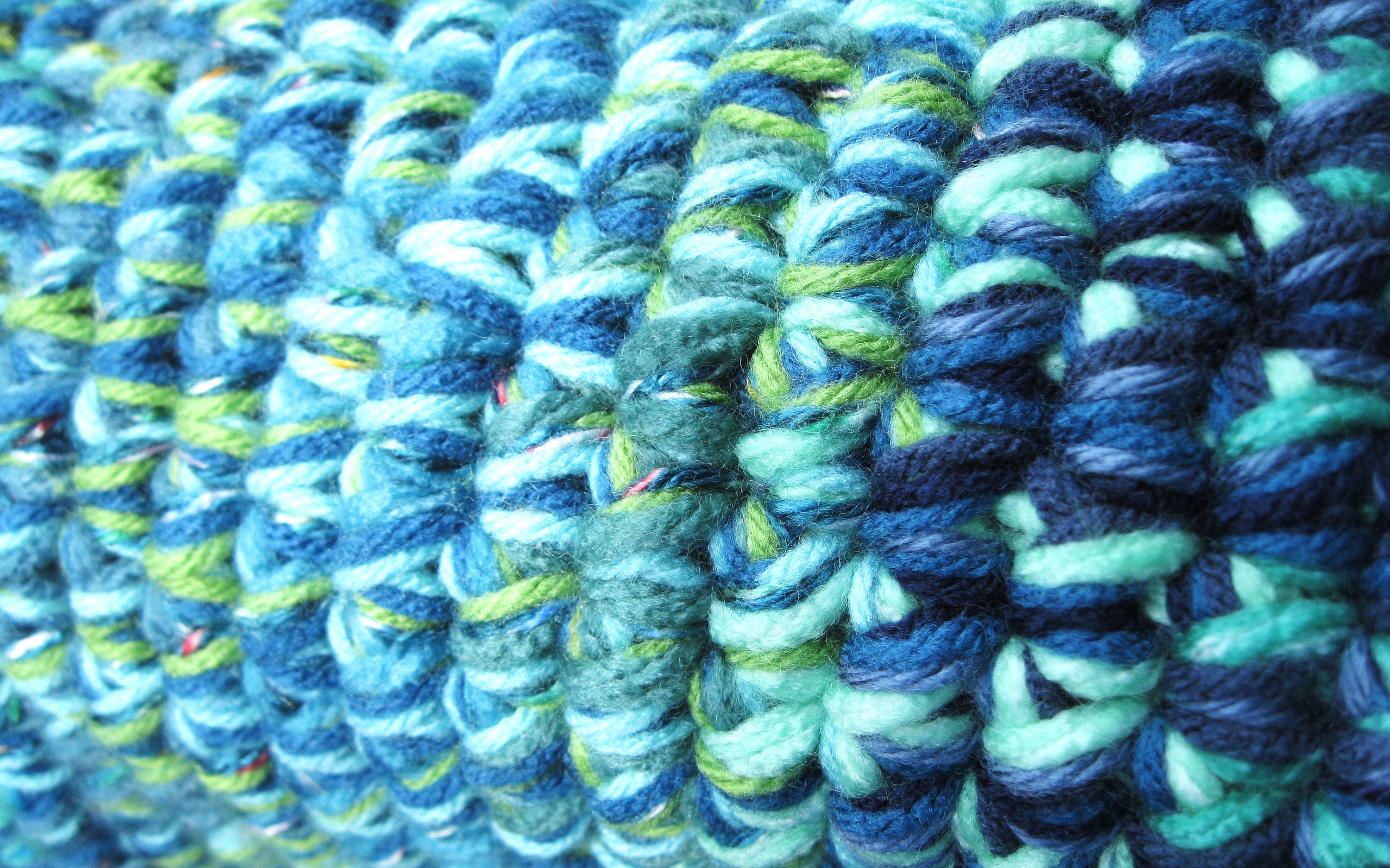 Round Rag Rug Handmade Crochet Teal Blues 38 Scalloped Edging Acrylic ...