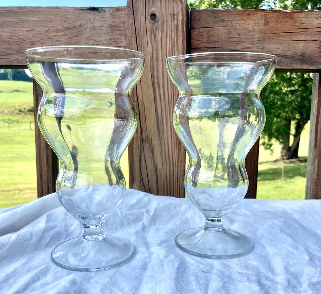 Pair of Vintage Soda Fountain Glasses - Etsy