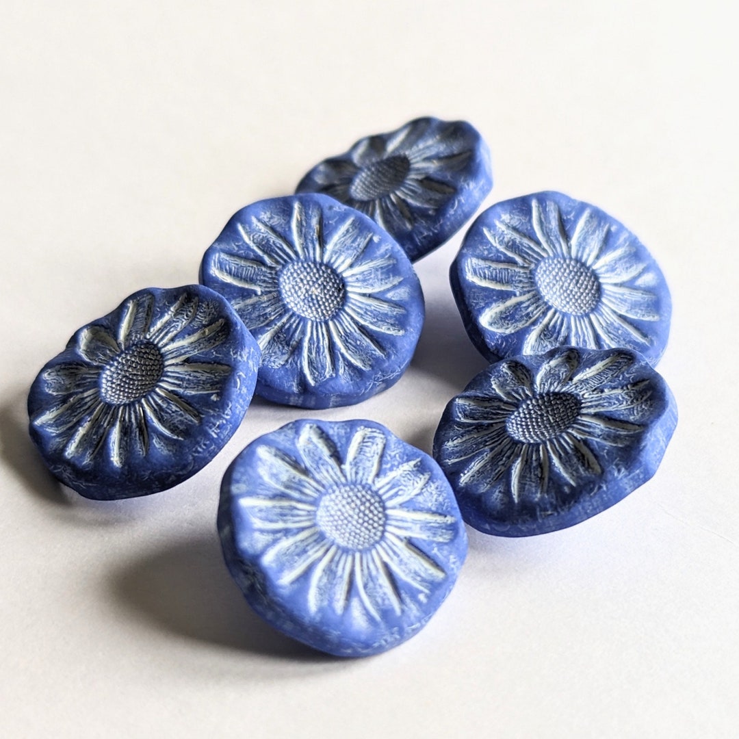 6 Cobalt Blue Flower Buttons: Plastic Daisy Embellishments (14mm-17.5mm ...