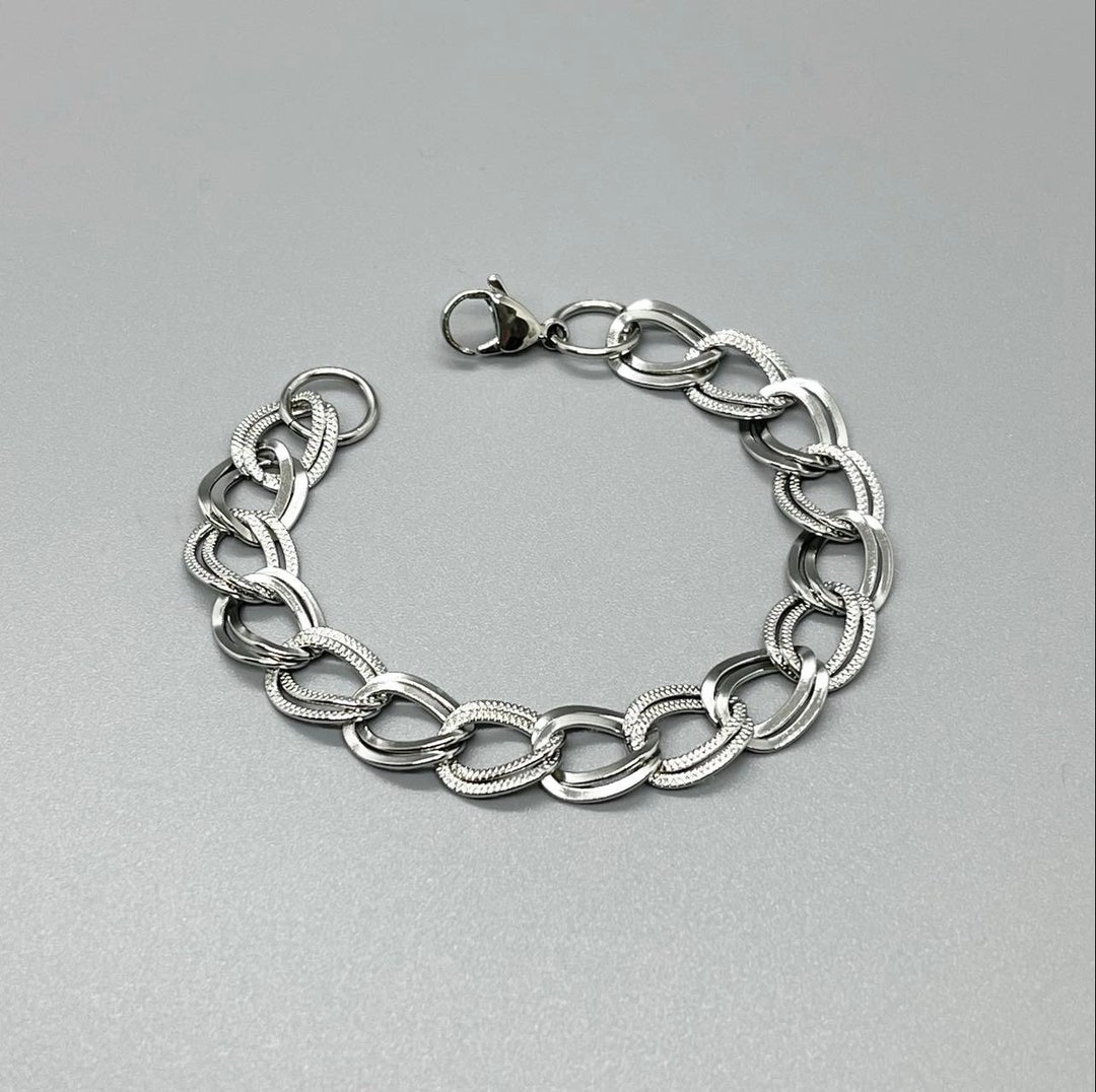Stainless Steel Double Link Chain Bracelet: No Tarnish Textured Silver ...