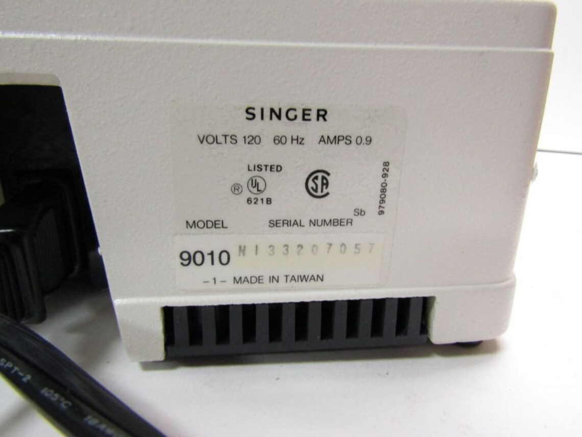 Vintage Singer 9010 Sewing Machine W/box Tested Powers On - Etsy