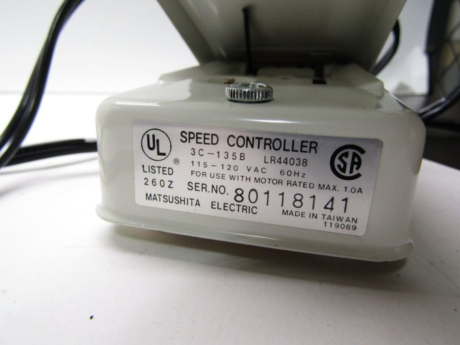 Vintage Singer 9010 Sewing Machine W/box Tested Powers On - Etsy