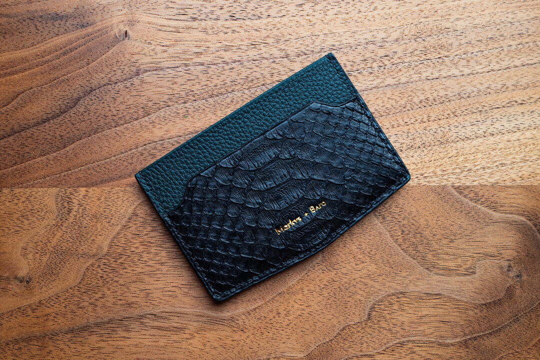 The V-cut Card Wallet Petite. Slim and Compact 3 Cc Slot Wallet in ...