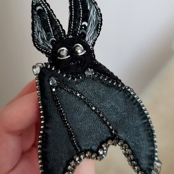 Bat Brooch - Etsy