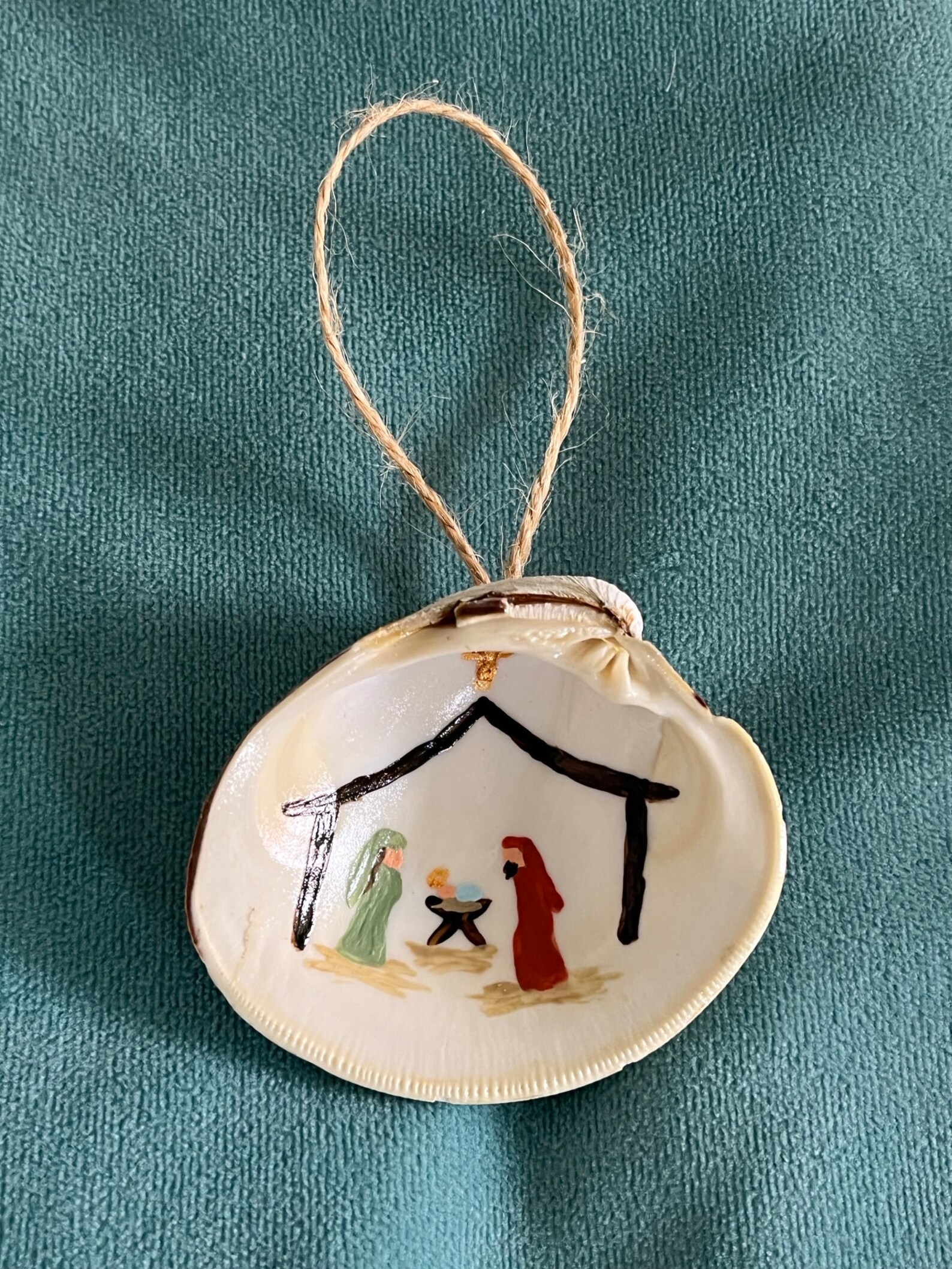 Hand Painted Nativity Scene Christmas Ornament Clam Shell Seashell Hand ...