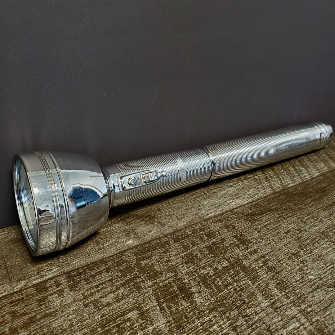 Eveready Vintage 17" Long Flashlight. Silver. Ribbed. - Etsy