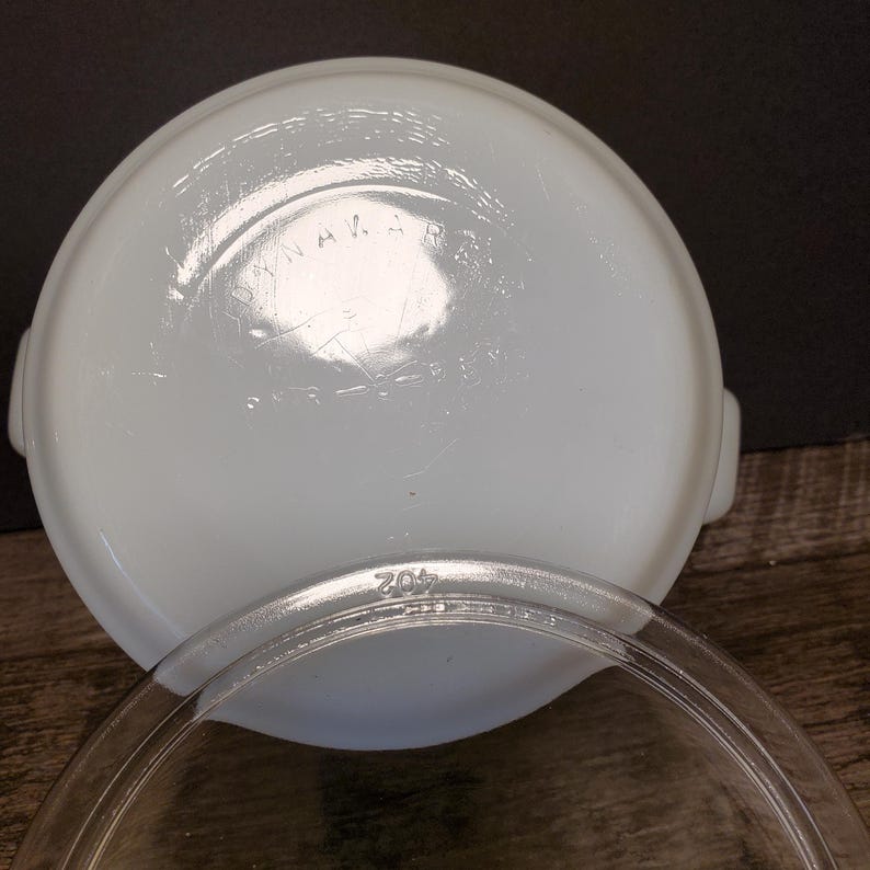 Dynaware Vintage Pyr-o-rex Small Milk Glass Baking Dish With Lid. Brown ...