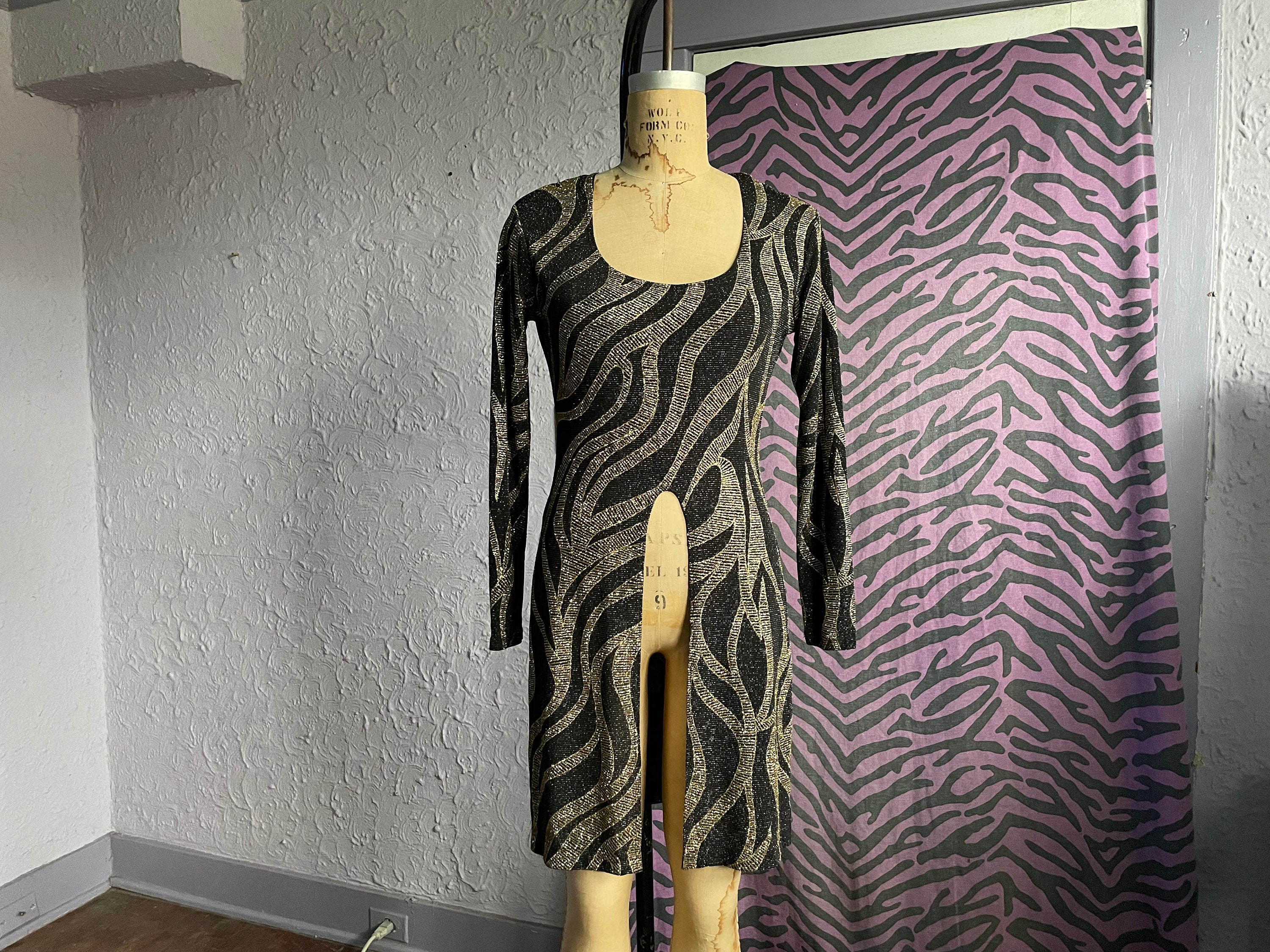 70s Disco Sparkly Bodycon Top / Vintage Black & Gold Long Sleeve ...