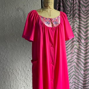 Vintage Hot Pink House Coat / Housecoat With Pockets / - Etsy
