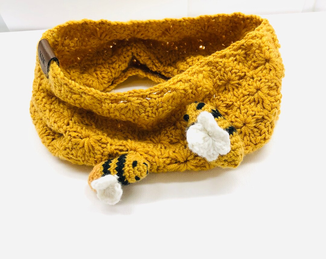 Crochet Kid Scarf/ Bumble Bee Scarf/ Handmade Bee Scarf/ Girl Bee Scarf ...