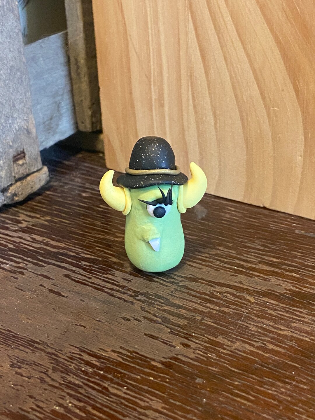 Green Creature | Fancy Monster | Polymer Clay | Tiny Monster | Cute ...