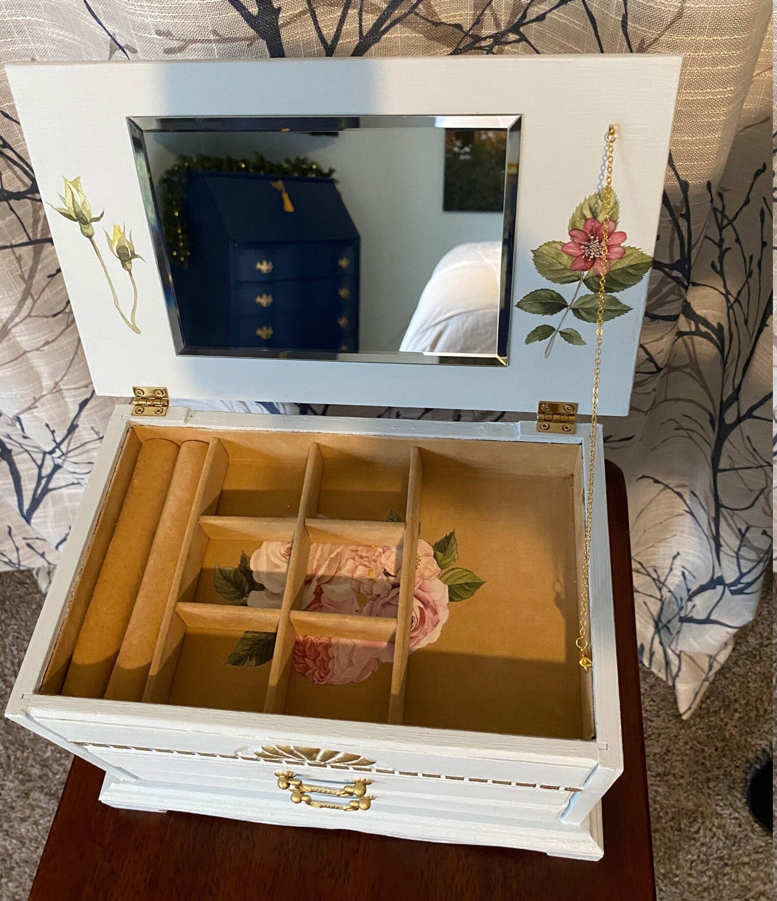 SOLD Chalk Painted Vintage Wooden Jewelry Box - Etsy