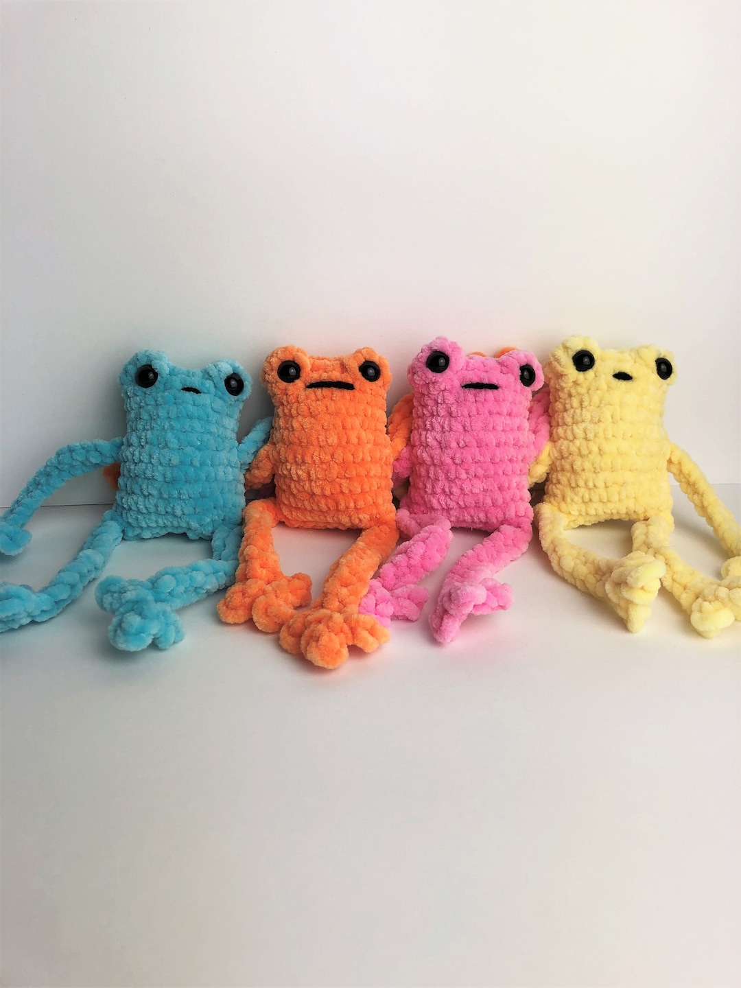 Crochet Frogs | Frog Keychain or Plushie | Frog Sweater | Super Soft - Etsy
