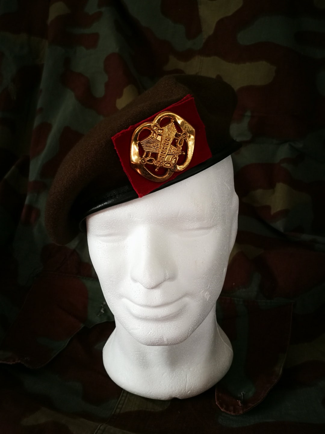 Dutch Army Cloth Beret, With Metal Badge of the Intendency - Year 1990 ...