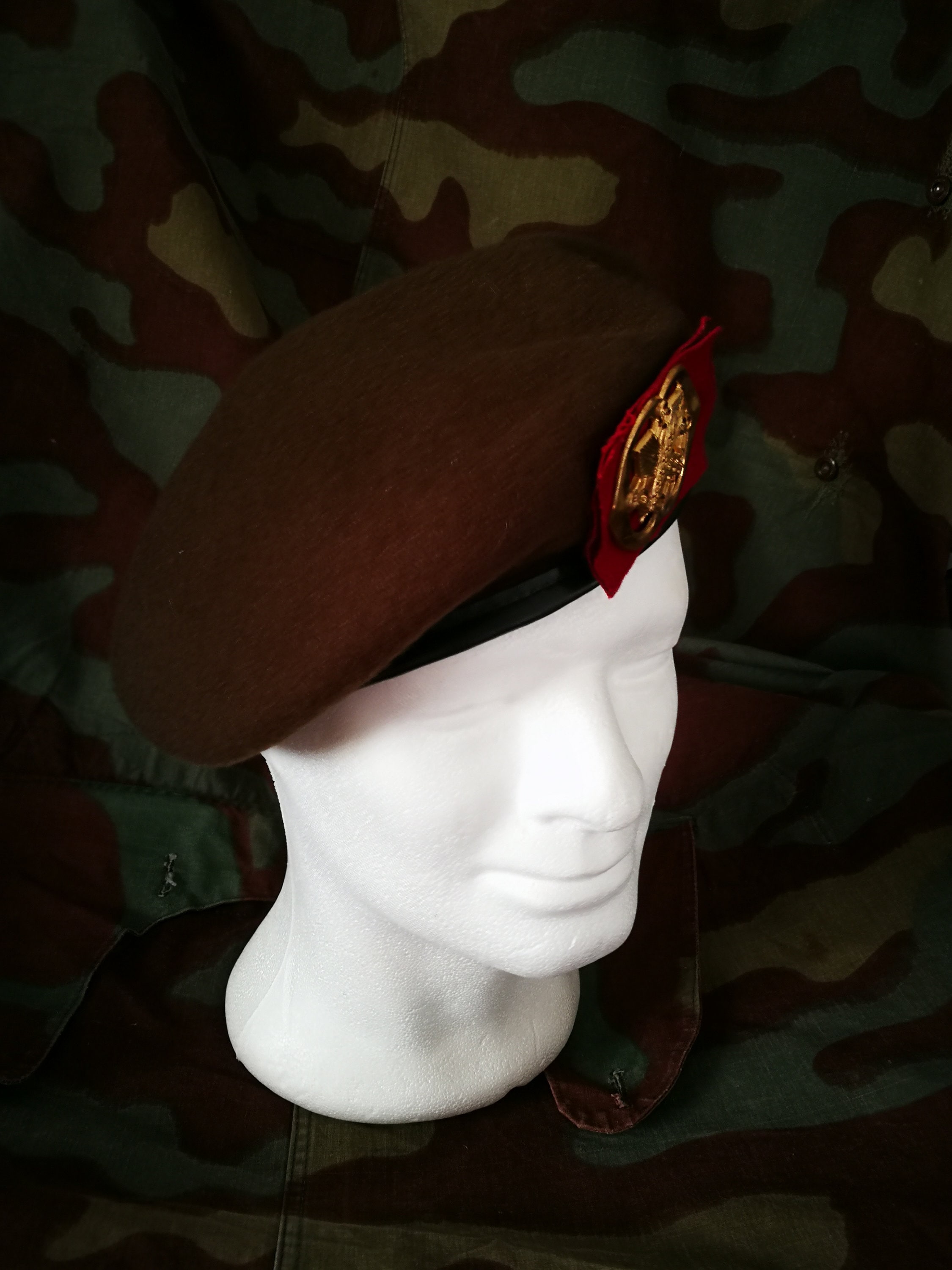Dutch Army Cloth Beret, With Metal Badge of the Intendency Year 1990 ...