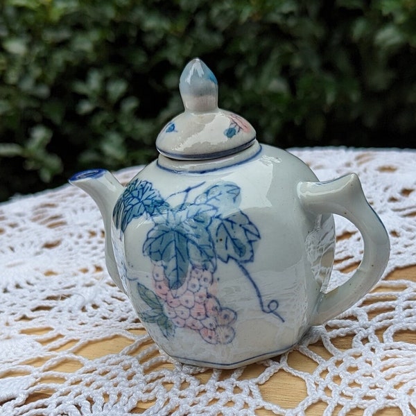 Small Teapot - Etsy