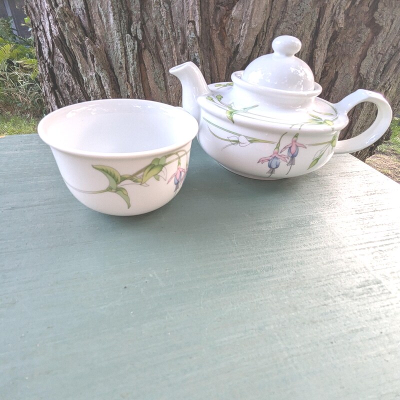 Teapot for One - Etsy
