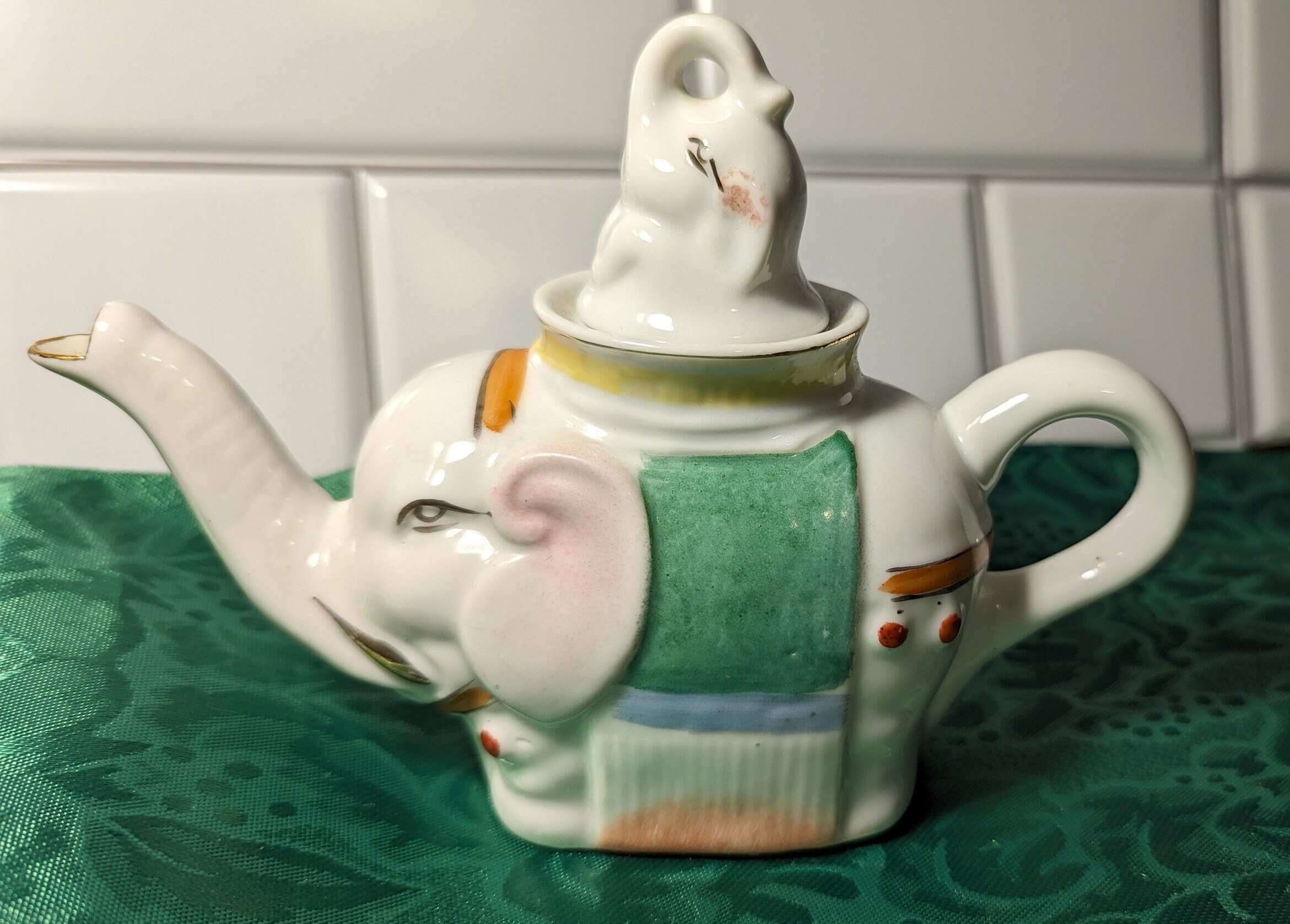 Elephant Teapot Baby Elephant Gift Vintage Teapot Elephant Collectible ...