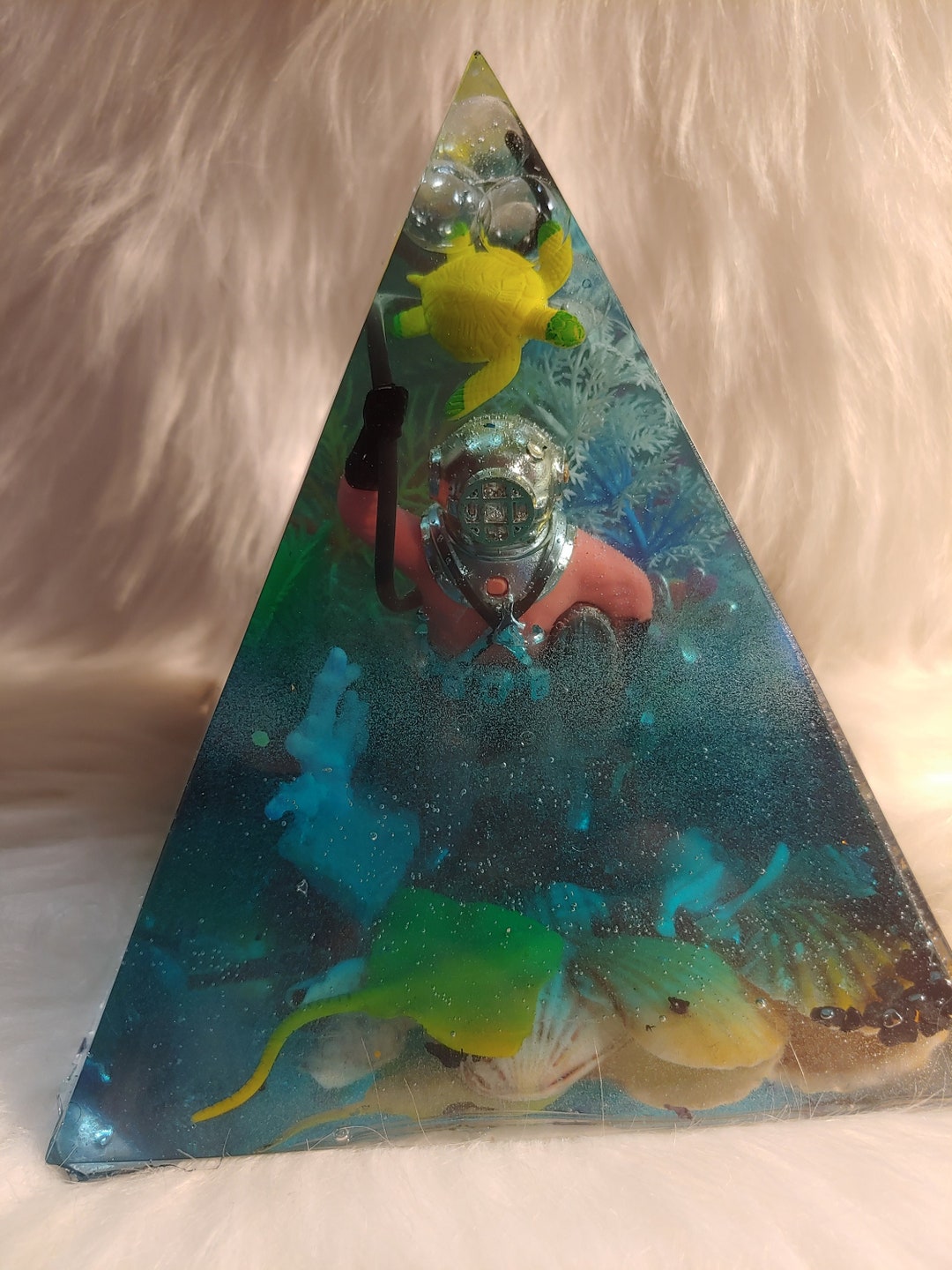 Under Sea Resin Pyramid - Etsy