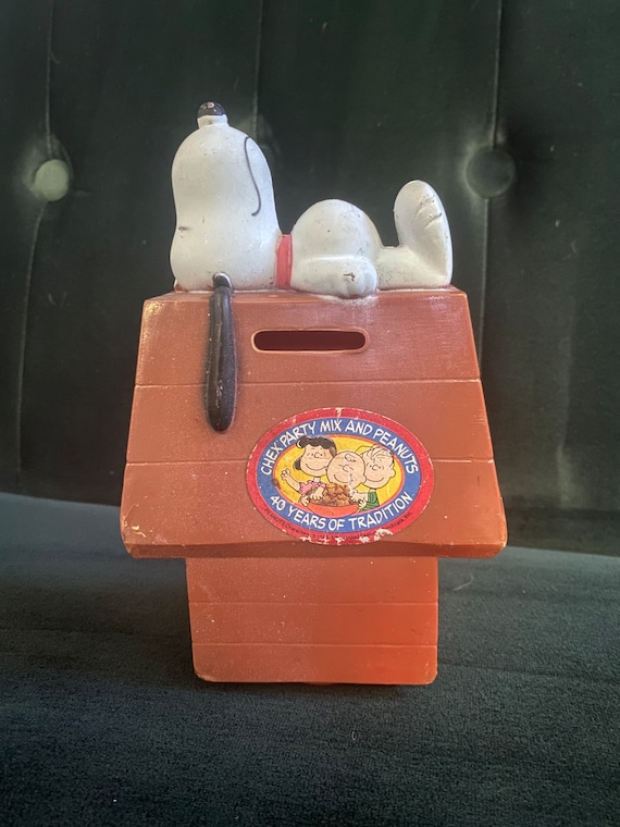 Vintage Chex Party Mix and Peanuts Snoopy Sleeping on His Red - Etsy