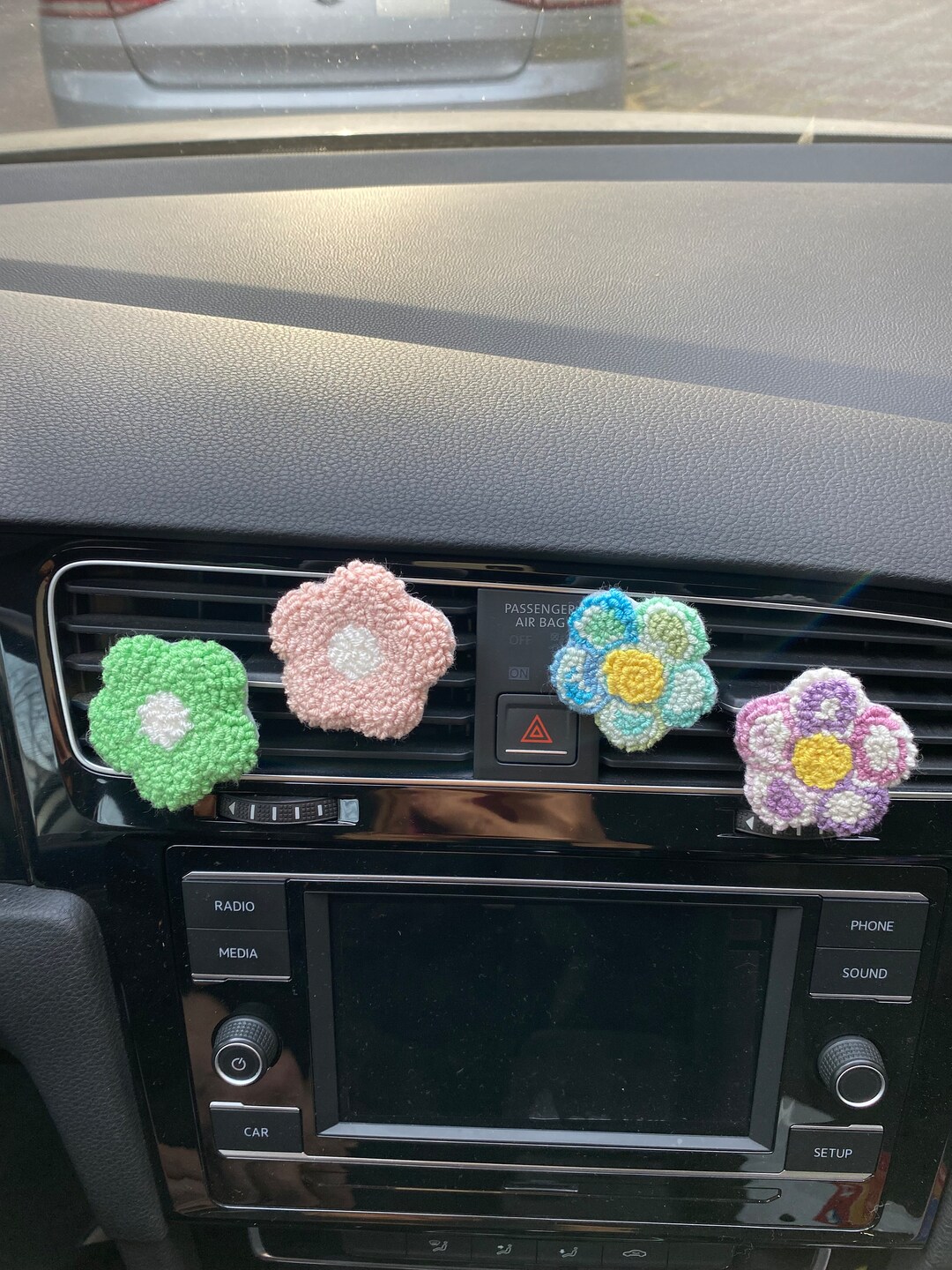 Cute Car Accessories, Handmade Car Air Vent Clip, Daisy Flower and Red ...