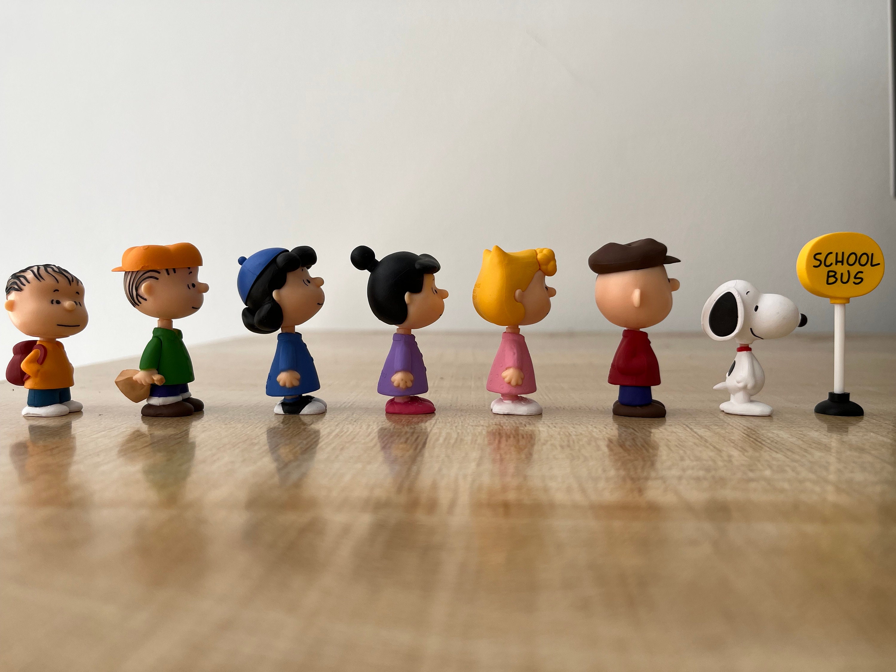 NEW Full Set Miniature Dollhouse Snoopy Peanuts Waiting School Bus ...