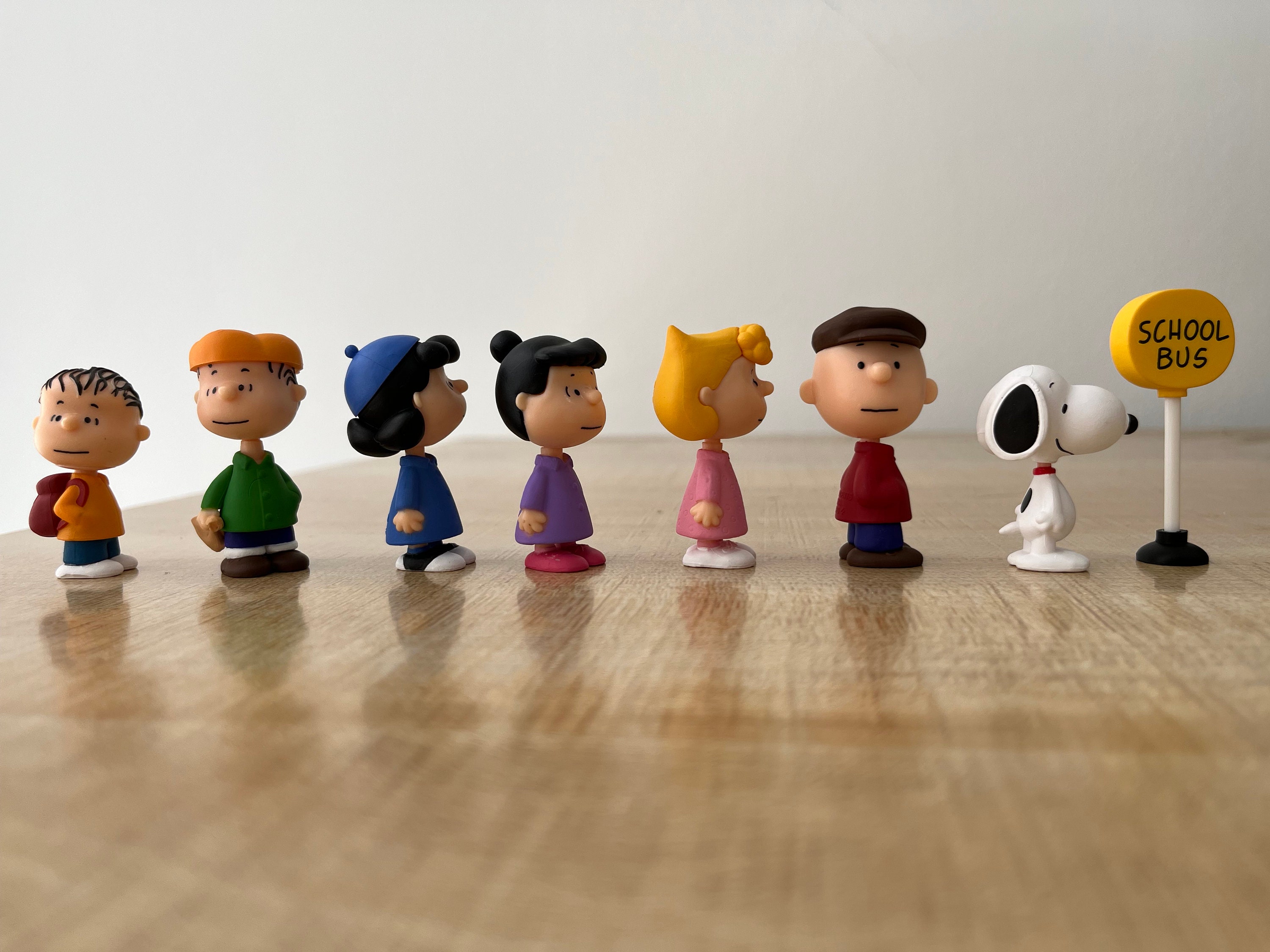 NEW Full Set Miniature Dollhouse Snoopy Peanuts Waiting School Bus ...