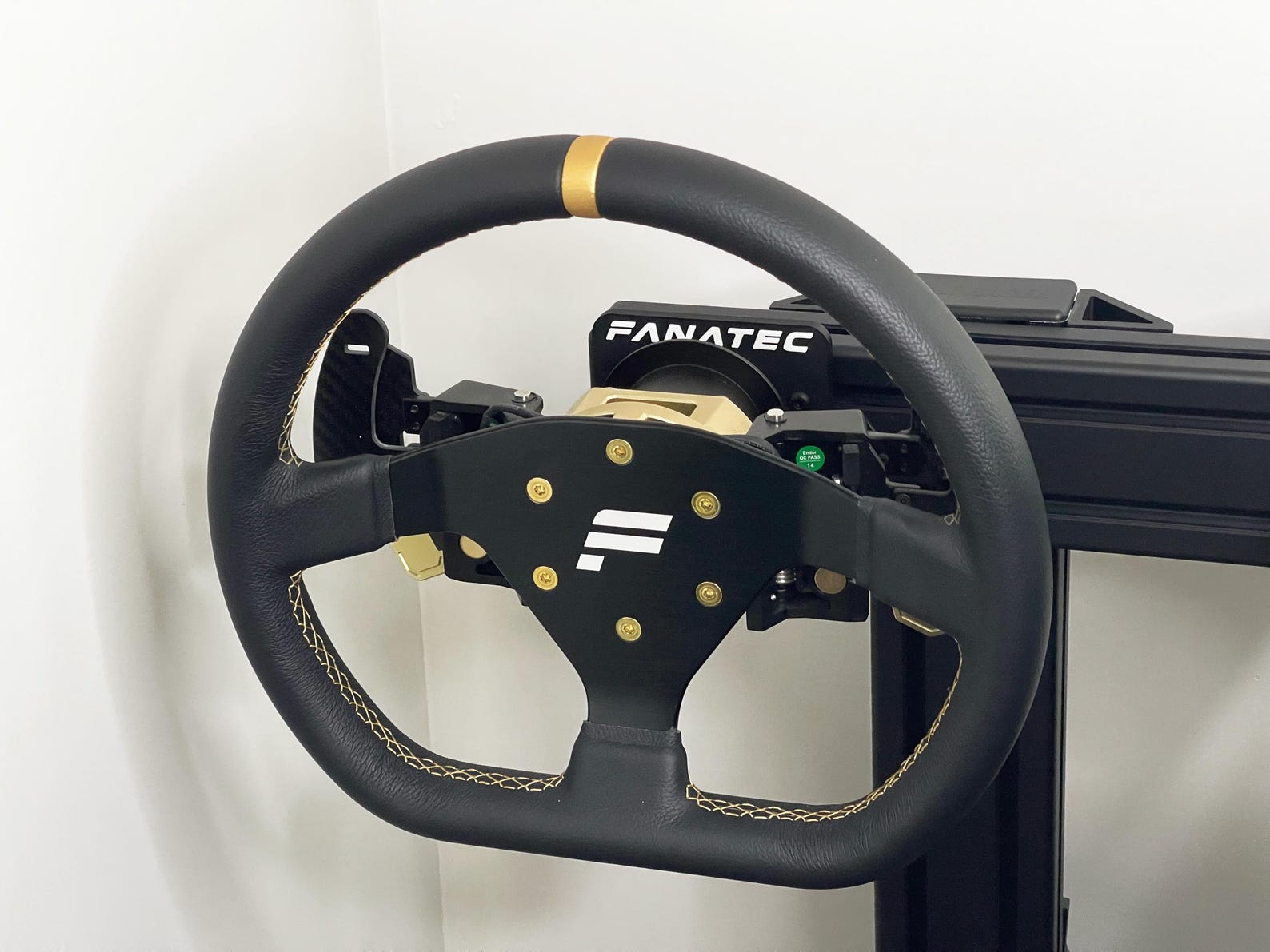 Fanatec QR2 Steering Wheel Wall or Aluminum Profile Mount | Quick ...
