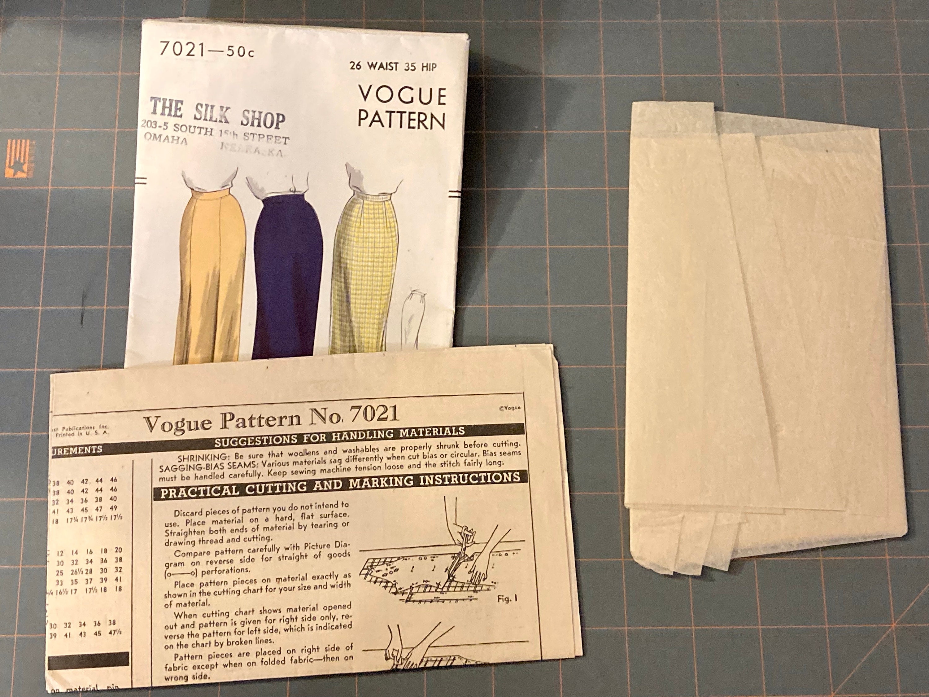 1950 Vintage Vogue 7021 Slim Skirt Pattern - Etsy