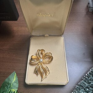 Vintage Napier Brooch - Etsy