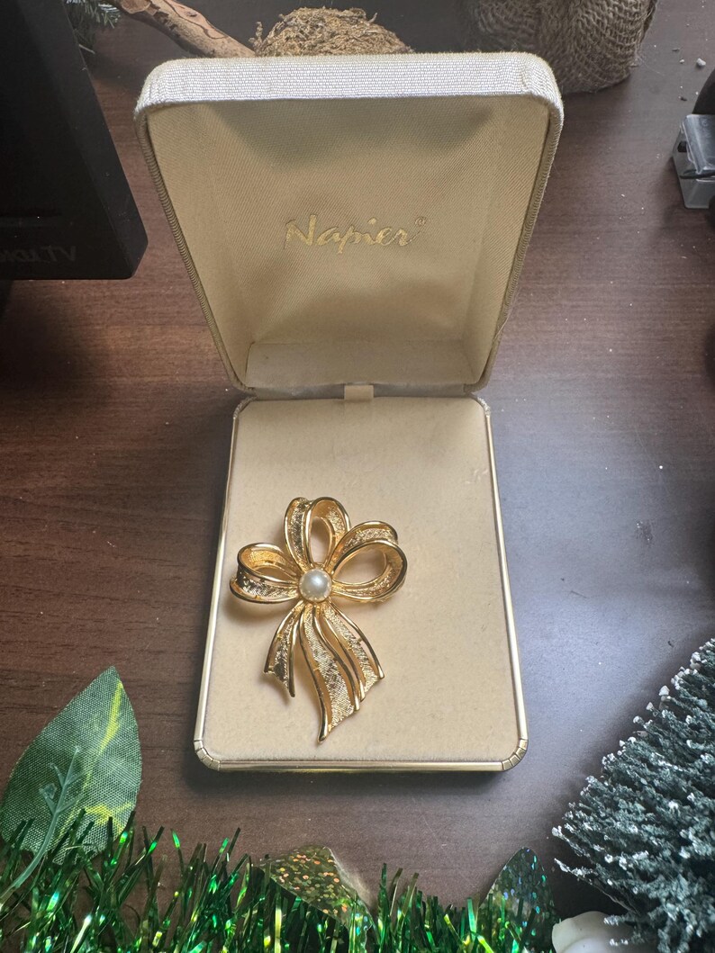 Vintage Napier Brooch - Etsy