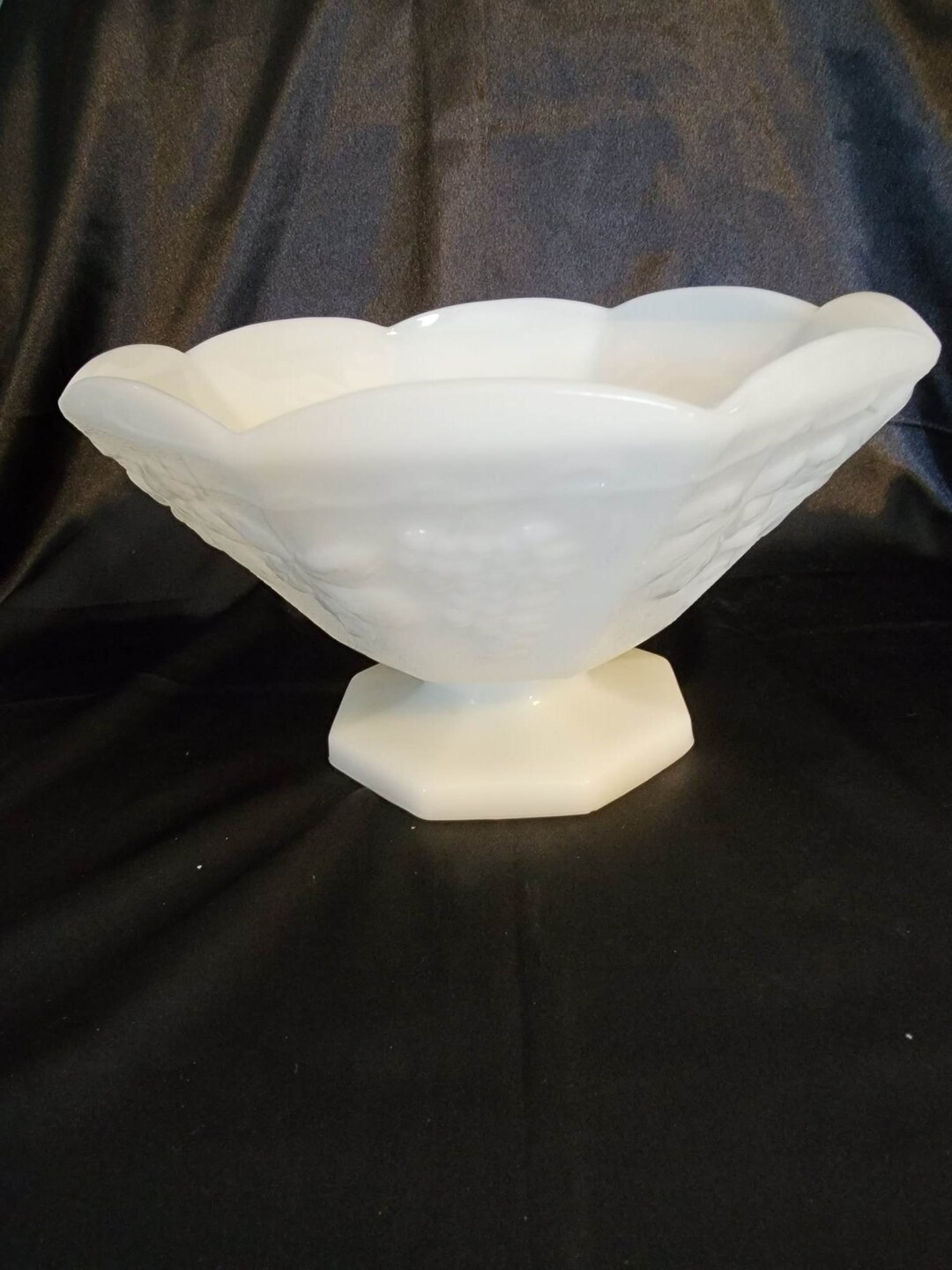 Milk Glass Grape Leaf Stippled Footed Bowl Anchor Hocking Vintage - Etsy