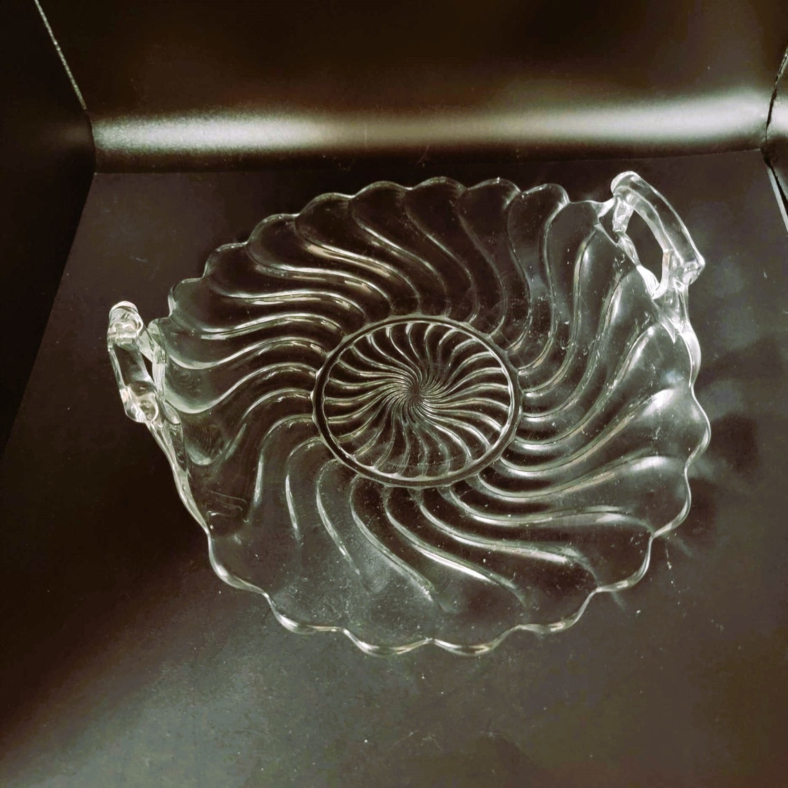 Vintage Clear Swirl Spiral Plate Bowl Dish Glass Turned up Handles 10 ...