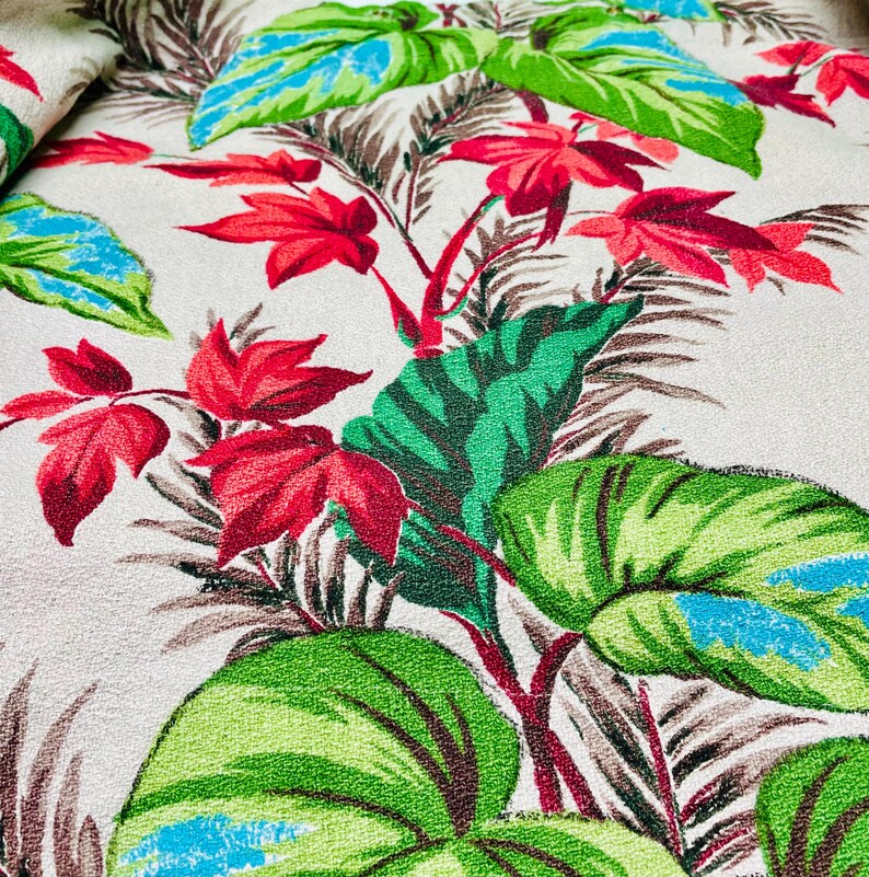 1930-40s Barkcloth Hawaiian Beachy Theme 230”X20” Valance With 4 Pillow ...