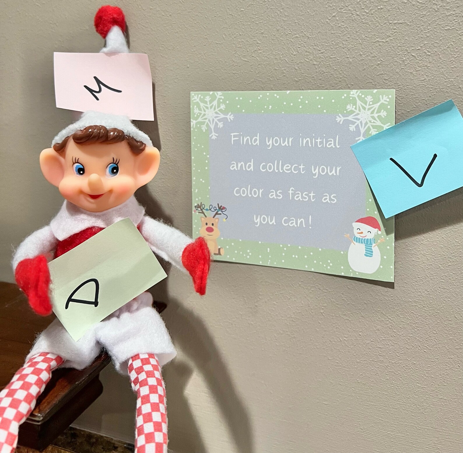 Elf Prop, Sticky Note Game, Elf Kit, Elf Ideas, Elf Scenes, Build Your ...