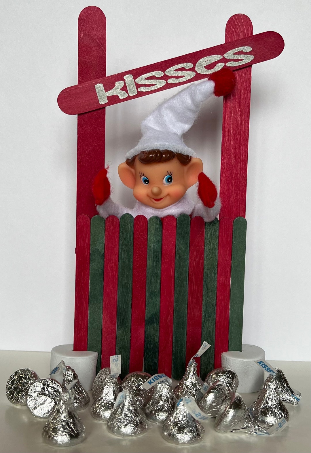 Elf Prop, Kissing Booth, Elf Kit, Elf Ideas, Elf Scenes, Elf ...